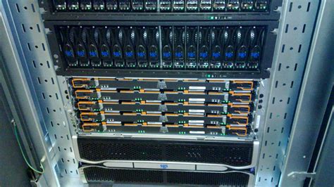 Historie úložišť [oddělení Datových úložišť Cesnet]