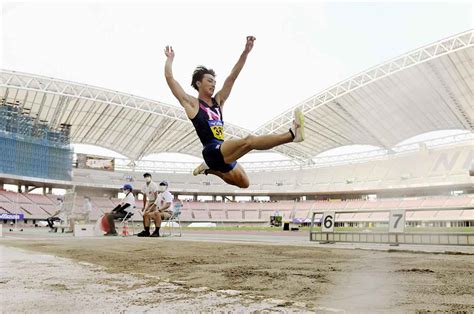 走り幅跳び橋岡が大会新 日本学生対校選手権第1日 産経ニュース