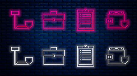 세트 라인 서류 가방 체크리스트와 클립 보드 방패와 지갑과 방패와 돈 판사 망치 벽돌 벽에 빛나는 네온 아이콘입니다 벡터 가방에 대한 스톡 벡터 아트 및 기타 이미지