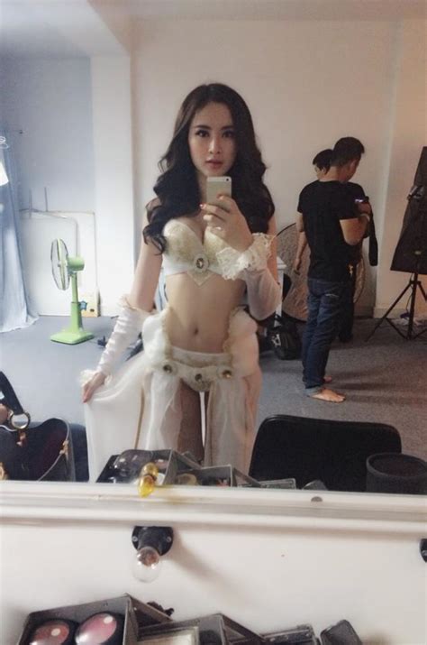 Naked Angela Phuong Trinh In The Viet Nam Personal Show