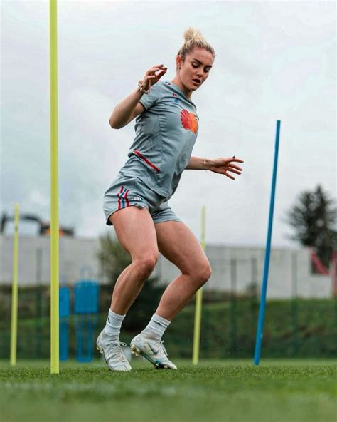 Ellie Carpenter Rwomensoccerlegs