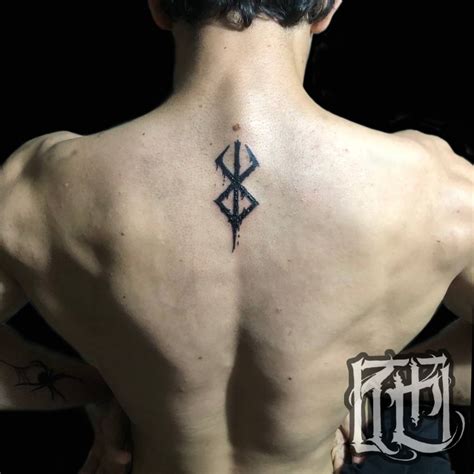 Pin De Lanz En Tatto Tatuaje Del Cuello Tatuaje Con Símbolos