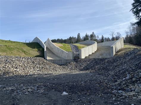 Flow 3d Cfd Modeling For Emergency Spillway Design Kleinschmidt