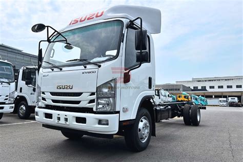 Isuzu Chassis Trucks Guide Elf Frr And Giga Models For Every Industry