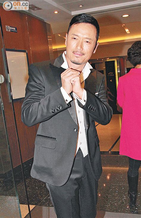 三哥辭演新劇Bosco孭重飛 東方日報