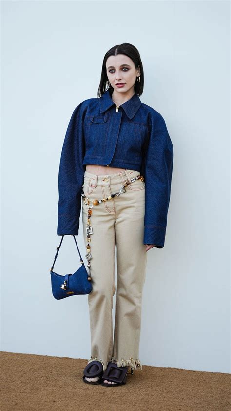Welche Farbe Passt Zu Blau So Stylst Du Die Trendfarbe Stilsicher