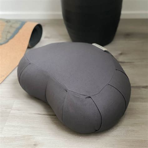 Crescent Natural Meditation Cushion Shadow Grey