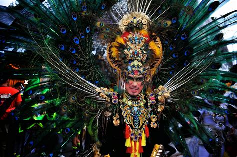 Festival Jfc 2015 Jember Fashion Carnaval Peristiwa Fenomena