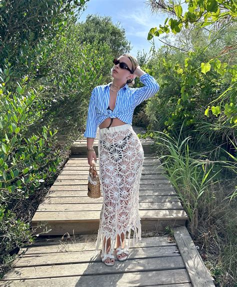 30 Summer Ready Beach Outfits Ideas 2026 Youll Love