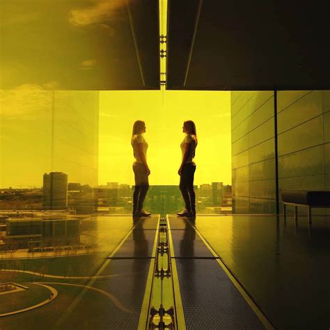 How To Find And Create Amazing Symmetry In Your Iphone Photography