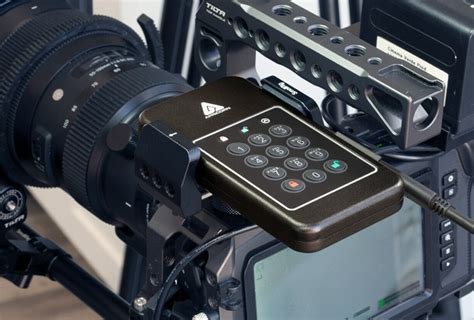 256 Bit Aes Xts Hardware Encrypted Usb Drive Geeky Gadgets