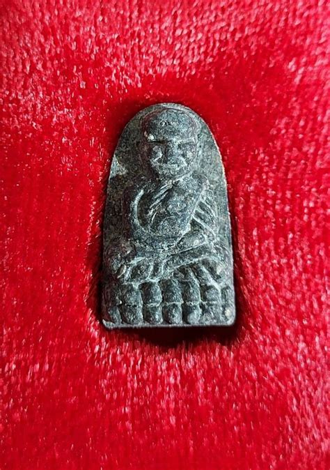 พระของขวัญ หลวงพ่อทวด วัดห้วยมงคล เนื้อผงหว่านผสมเหล็กไหล ปี2555 พร้อมกล่องเดิมๆ Ennxo