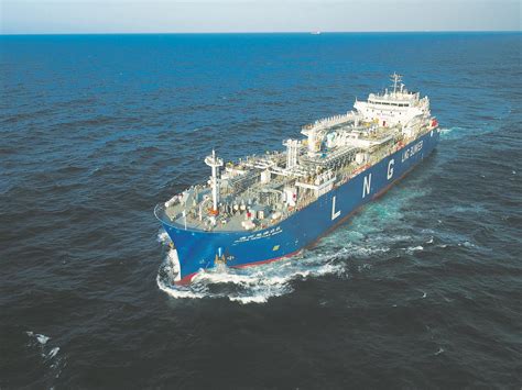 皖企投资建造 全球首款江海联运液化天然气加注运输船交付 中安在线