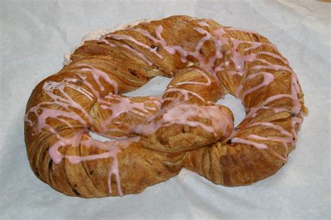 무료 이미지 크로와상 빵 굽기 디저트 피드백 구운 식품 쿠폰 할라 어린이의 생일 덴마크 생과자 파티 꽈배기 3072x2048 637076 무료