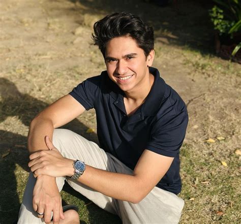 Samar Abbas Jafri Biography Age Career Entrepreneur Saathi