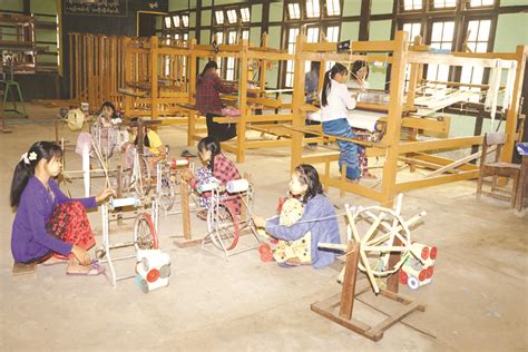 ဒုတိယဝန်ကြီး ဦးဝင်းဖေ ရန်ကုန် မန္တလေးအမြန်လမ်းမကြီး နေပြည်တော် ရန်ကုန