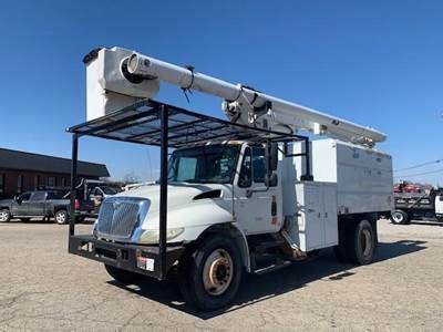 2007 International Durastar 4300 Single Axle Forestry Bucket Truck