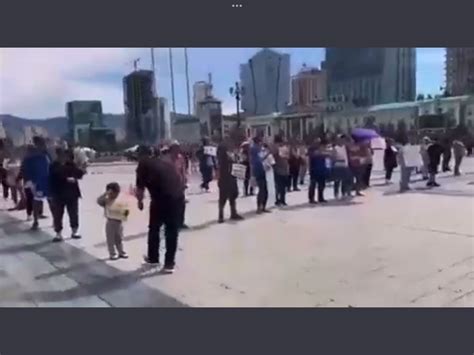 Босоо хөх монгол бүлгийнхэн талбай дээр ХӨХ МОНГОЛ ЯНХАН ЯЛНА R Mongolia