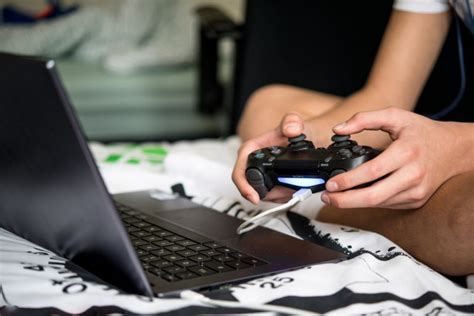 Is The PS4 Controller Ergonomic ToErgonomics