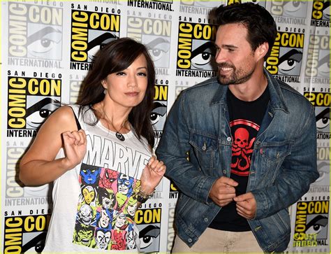 Chloe Bennet Shows Off Midriff At Agents Of S H I E L D Comic Con Panel Photo 3164399