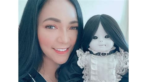 Foto Viral Furi Harun Koleksi Ratusan Boneka Arwah Ini Kisah Di