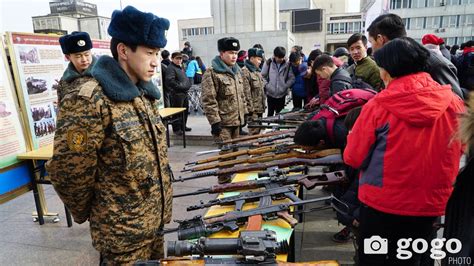Тусгаар тогтнолын талбайд монгол цэргийн парад болж байна
