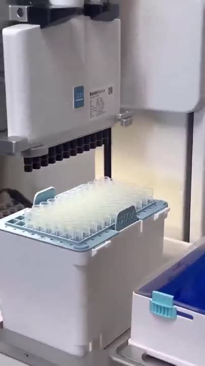 How A Pipetting Robot Works In Laboratories Itbotsin It Jobs And