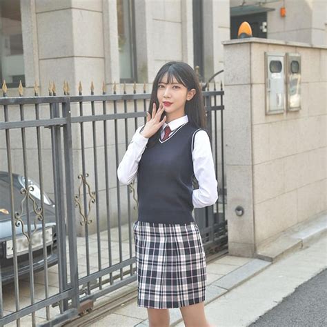 교복몰 라인이 예뻐보이는 핑크체크주름치마 교복 이랜드몰