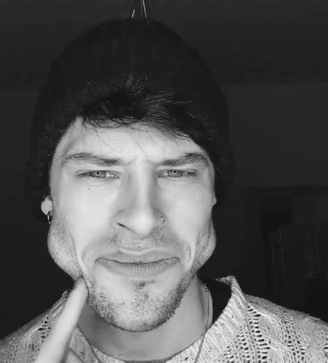 Male Model Showcases Bizarre Facial Transformation After Training His Jaw Face Transformation