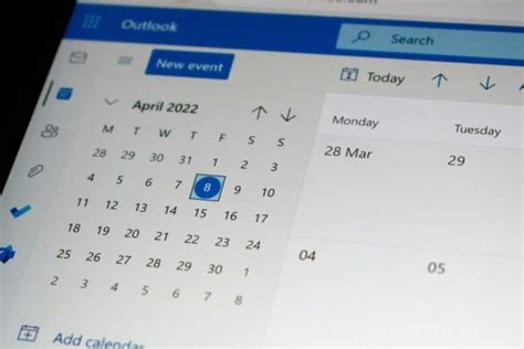 You Can Finally Drag And Drop Emails To Folders In Classic Outlook Again