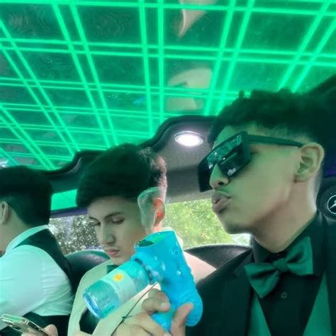 Otschriss • Threads Say More