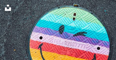 파란색과 노란색 라운드 로고 사진 Unsplash의 무료 中国广东省深圳市南山区南头街道深南大道萬象天地 이미지