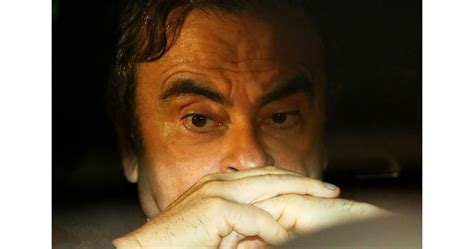 Повдигнаха нови обвинения на бившия шеф на Нисан Карлос Гон