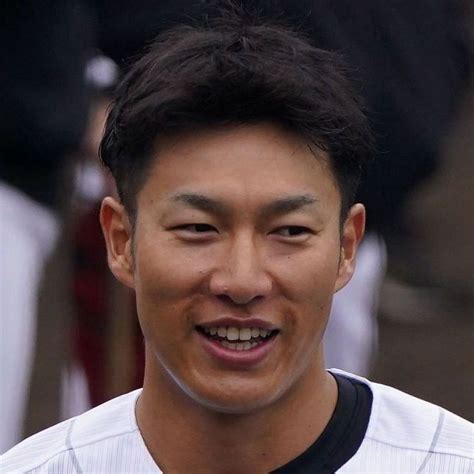 「火消しありがとう」ヒヤヒヤ逃げ切り勝利のソフトバンク、変顔の甲斐野央と有原航平を「又吉広報」速報：「おっ！」でつながる地元密着のスポーツ