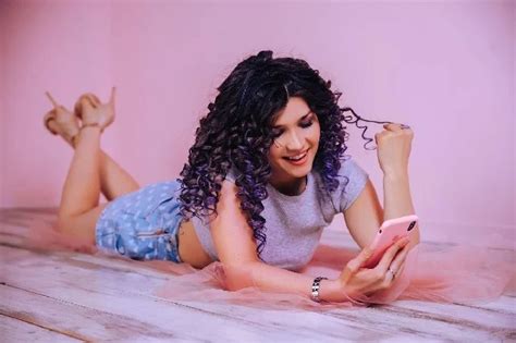 Signs Of A Romance Scammer Afrinik