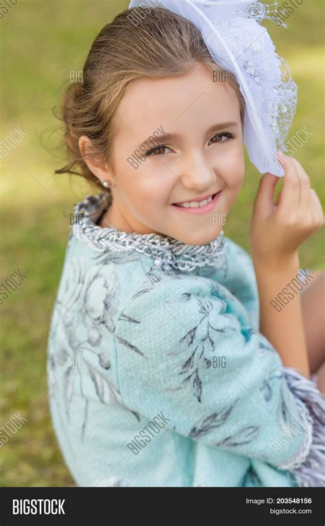 Pretty Brown Eyed Girl Image And Photo Free Trial Bigstock