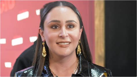 Mujer Mexicana Explica La Razón Por La Que Le Canta A Los Ex Novios De