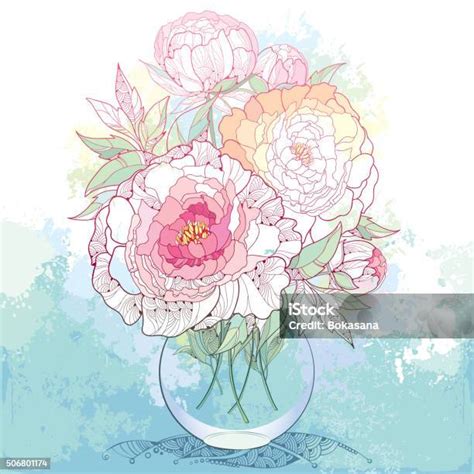 ช่อดอกไม้ที่มีดอกโบตั๋นและใบในแจกันโปร่งใสกลม ภาพประกอบสต็อก ดาวน์โหลดรูปภาพตอนนี้