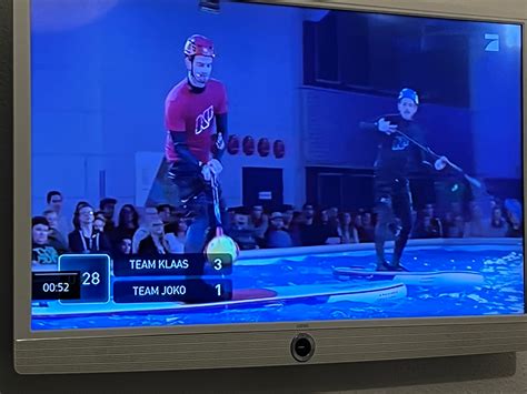 austrian tv has some sort of paddleboard water polo on tonight r theocho