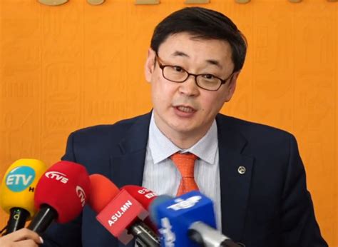 МУИС ийн Хууль зүйн сургууль Оюутныг сургуулиас хасах тухай саналыг МУИС ийн захиргаанд