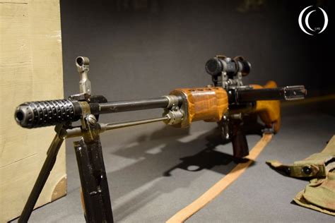 FG 42 – Fallschirmjägergewehr 42 – German Paratrooper Rifle | LandmarkScout