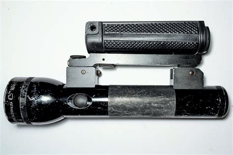 Sas Mp5 Handguard Maglite With Slim Handguard Kono Arms