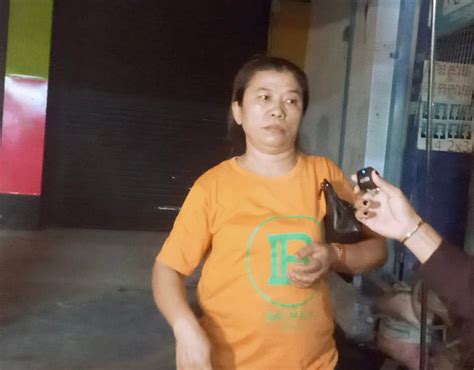 ជនជាតិចិនបើករថយន្តalphardបុករថយន្តកូរ៉េដឹកបង្អែមលក់ពីក្រោយក្រឡាប់ផ្ងារជើង