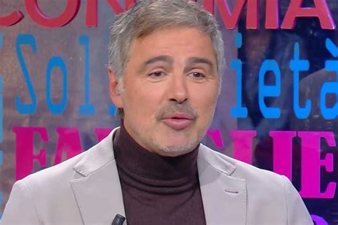 Chi è La Fidanzata Di Beppe Convertini Tutto Tace Sui Social Vita Privata Top Secret