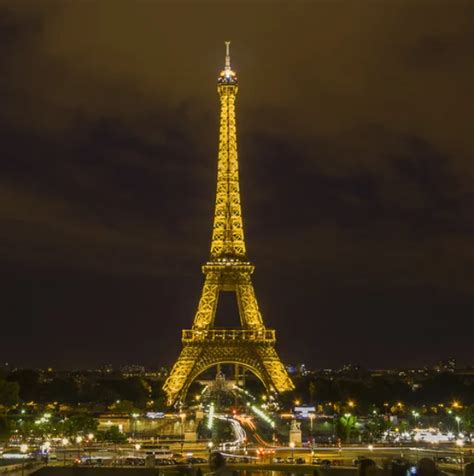 에펠 탑과 루브르 박물관을 만나는 파리 특급 여행