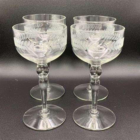 Vintage Clear Liquor Cocktail Glasses Etched With Laurel Wreath Set Of