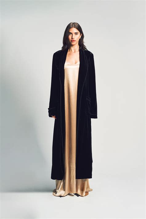 Susan Becker Womens Black Silk And Velvet Bamberg Robe