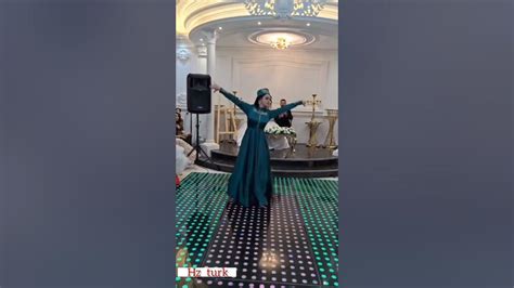 رقص آذری زیبا از دختر تورک تهرانی با آهنگ تللرینی یان دارا قیز 😍🥰رقص