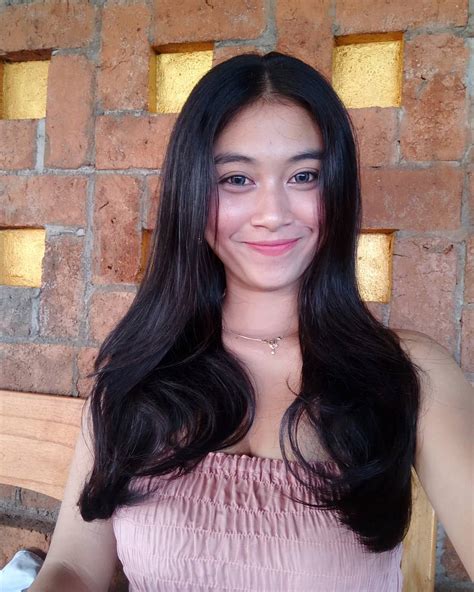 Koleksi Foto Gadis Bali Cantik Sri Ayutarisa 1 Malaya Pict