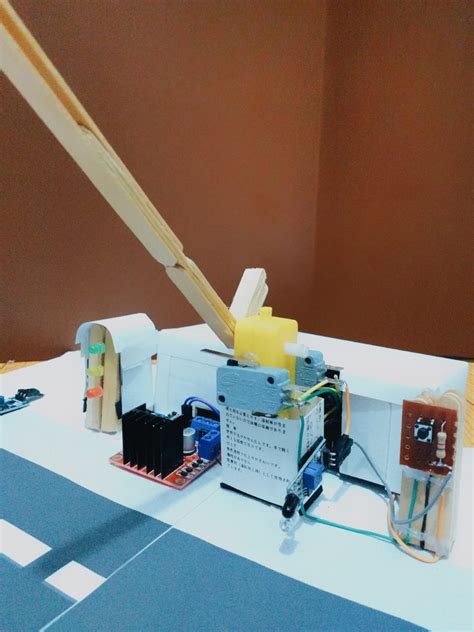 Palang Pintu Parkir Otomatis Belajar Mikrokontroler 2021